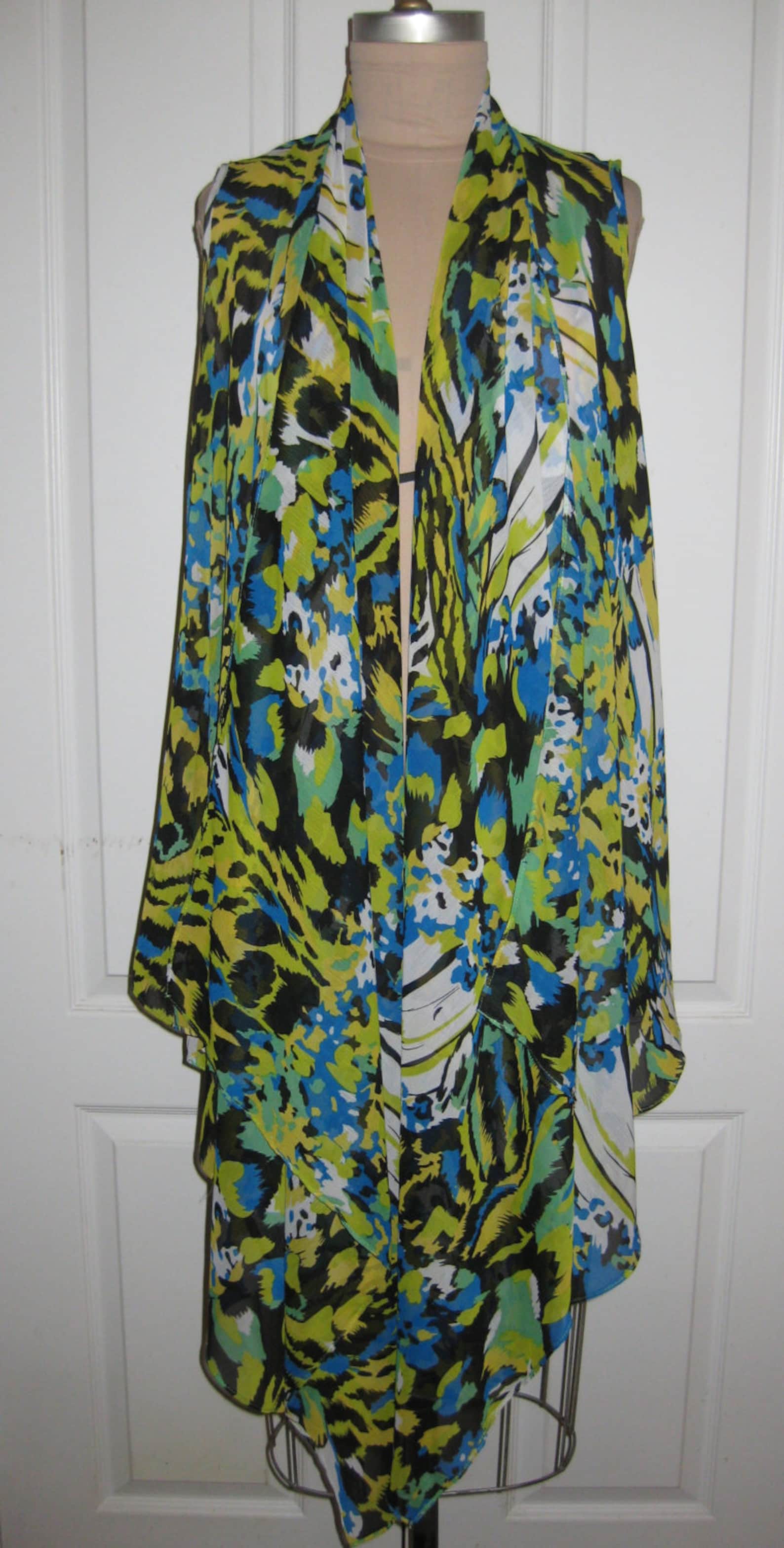 Multi-functional Wrap That Can Be Worn 20 Different Ways, From Summer ...