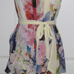 Multi-functional Wrap That Can Be Worn 20 Different Ways, From Summer ...