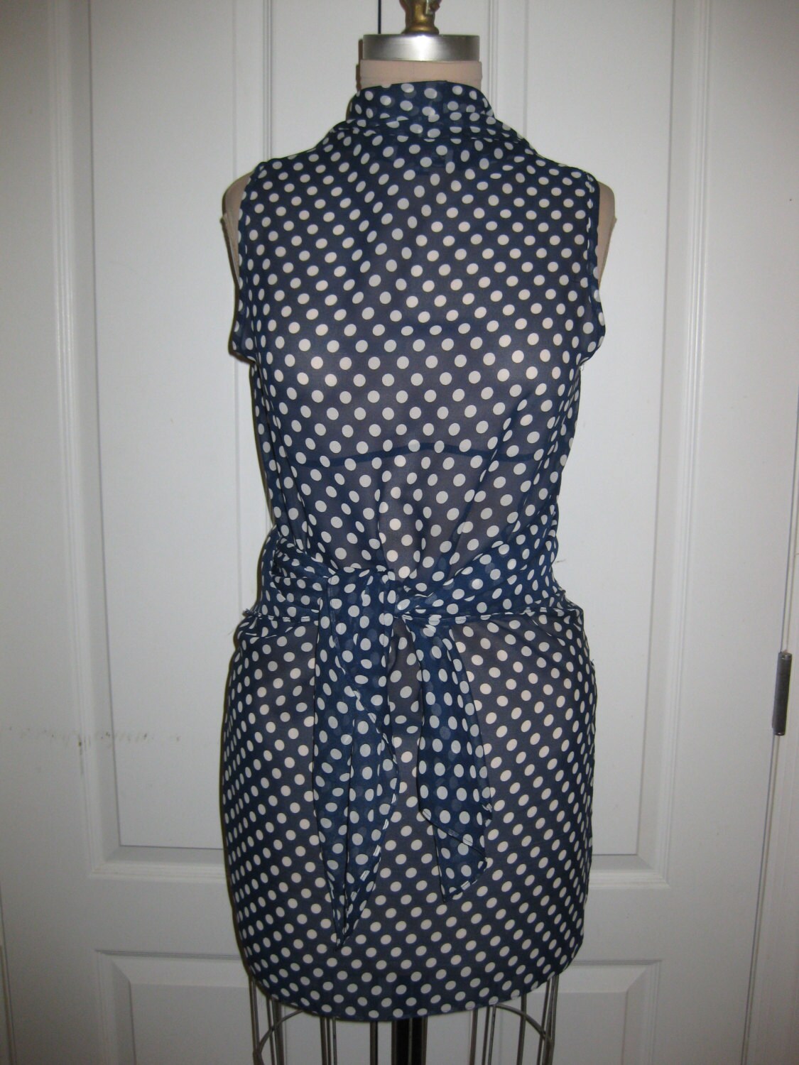 Multi-functional Wrap That Can Be Worn 20 Different Ways, From Summer ...