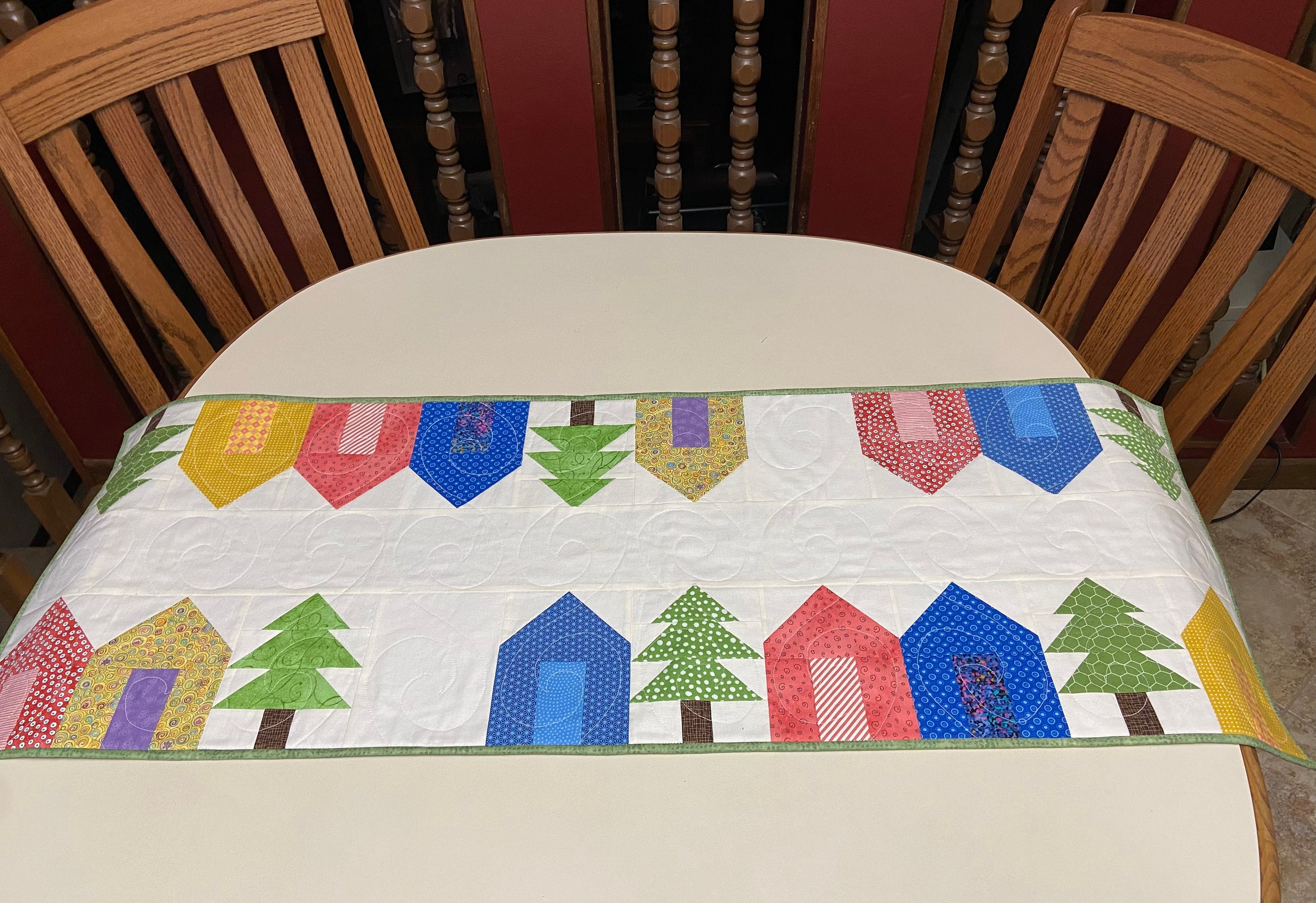 Quilted Table Runner, Spring Summer Dining Table Decor, Farmhouse Table ...