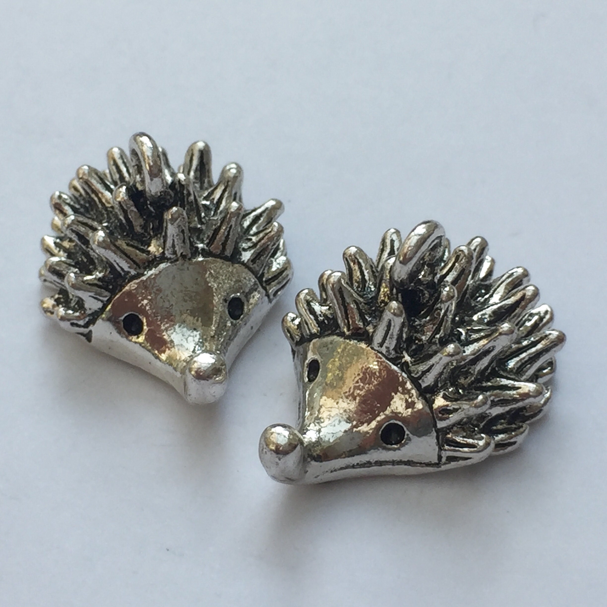 2 Hedgehog Charms Antique Silver Tone ANIMAL32 - Etsy