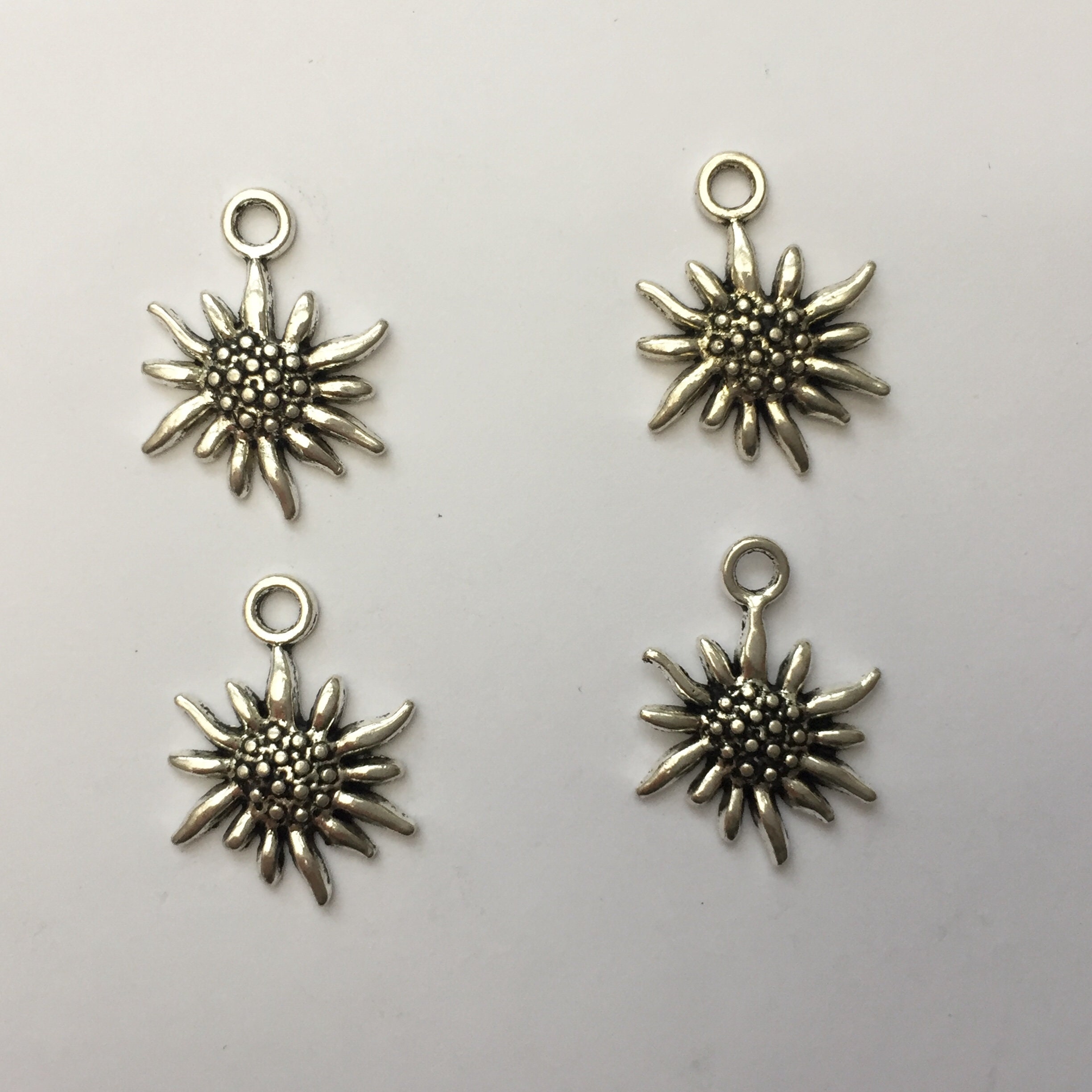 10 Edelweiss Flower Charms Antique Silver Tone SC851 | Etsy