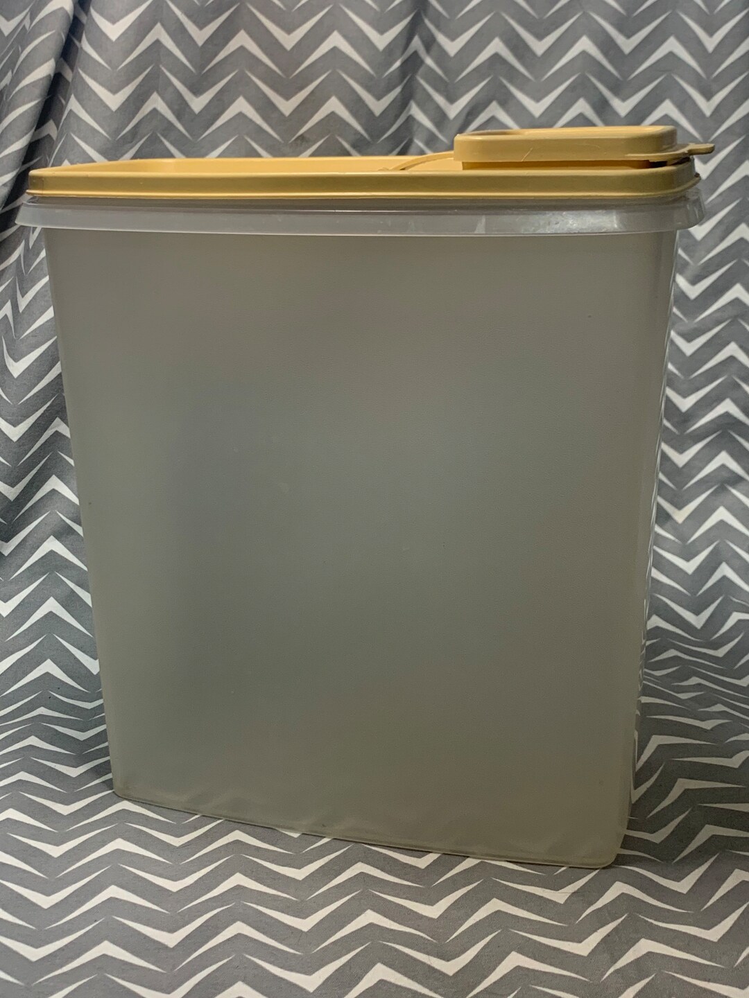 Large Beige Tupperware Cereal Keeper - Etsy