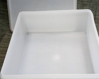 1960s Large Round Tupperware Carry All Container With Snap on Lid Deep ...