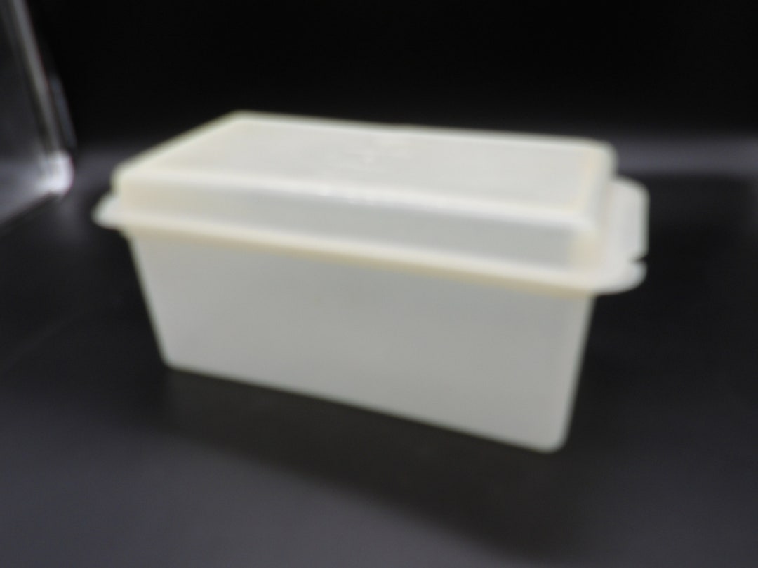 Vintage Tupperware Bread Box Keeper - Etsy
