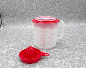 1970s Tupperware 4 Cup Measuring Cup Pitcher With Flip Lid Retro Mix N ...