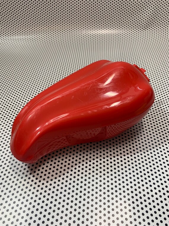 Red Tupperware Pepper Vegetable Keeper - Etsy