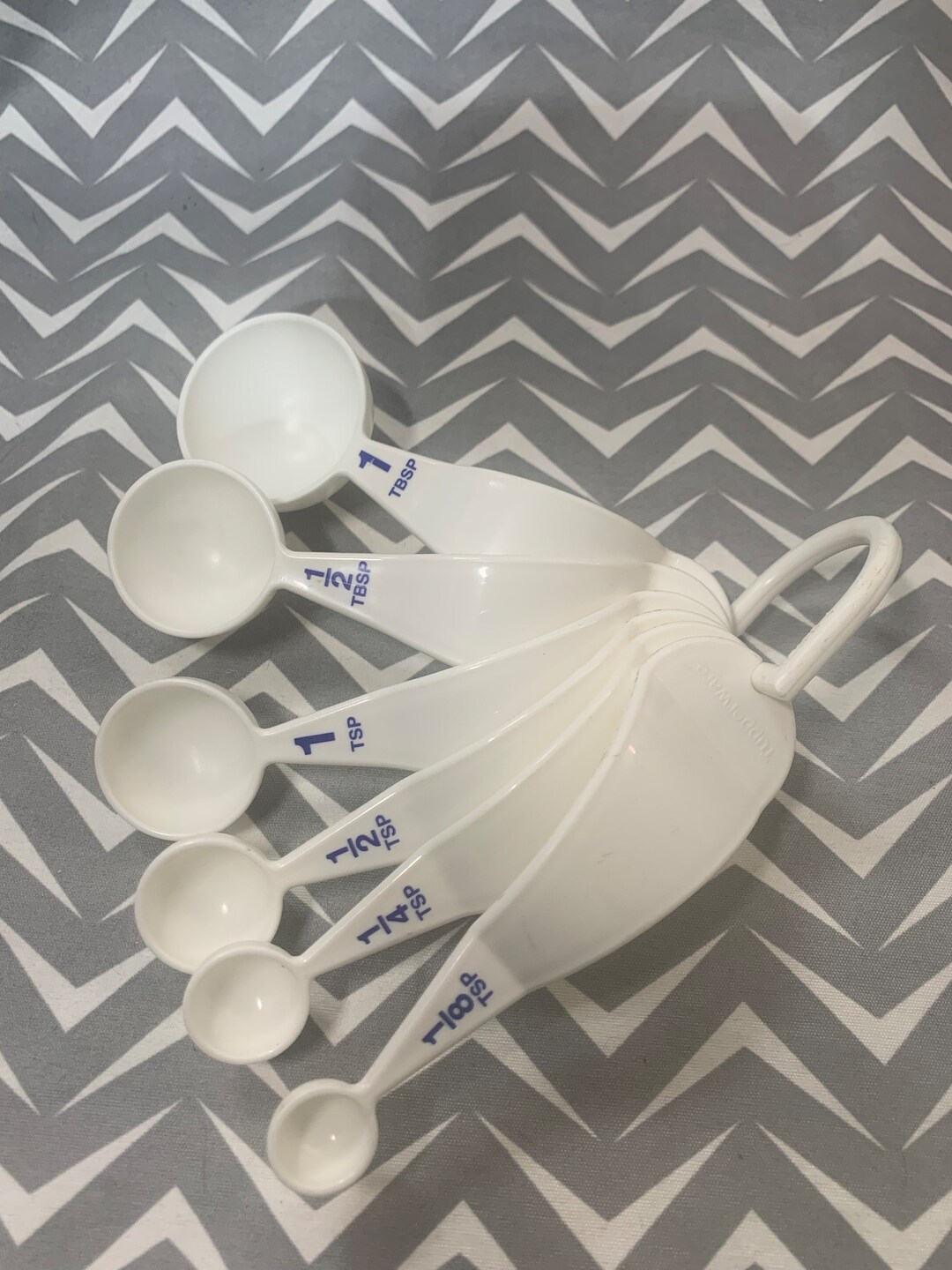 Tupperware White Measuring Spoons - Etsy