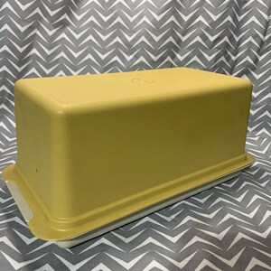 Tupperware Loaf Container Bread Keeper Harvest Gold - Etsy
