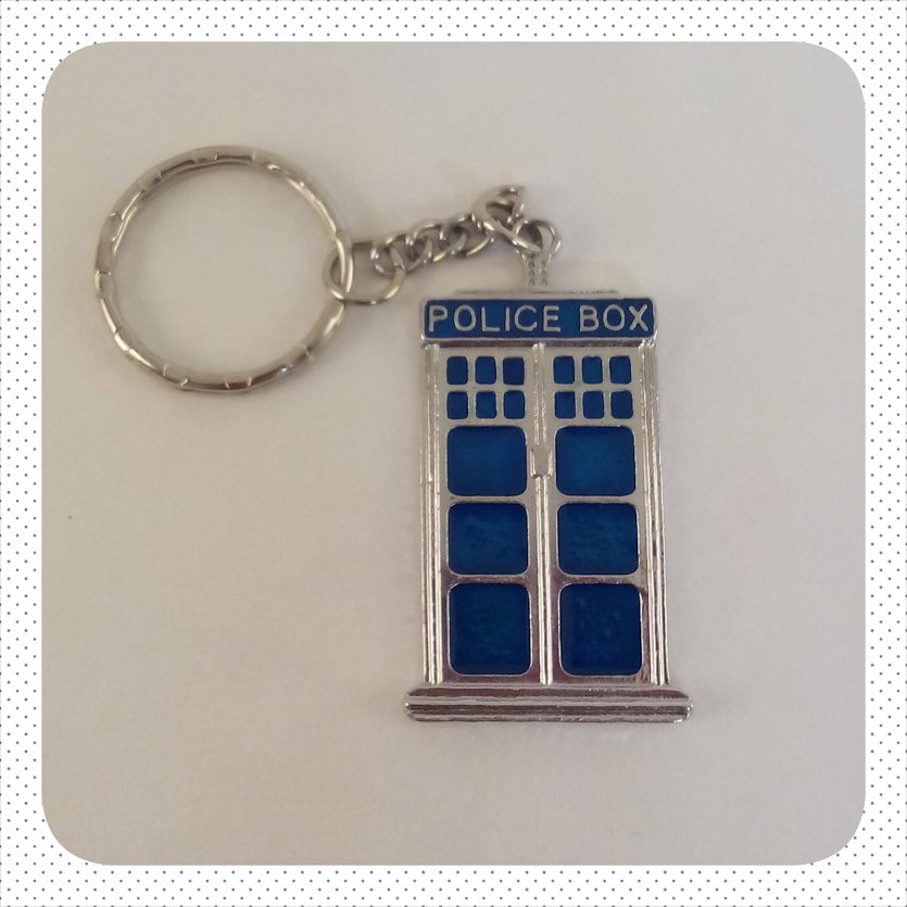 Doctor Who / TARDIS Key Chain - Etsy