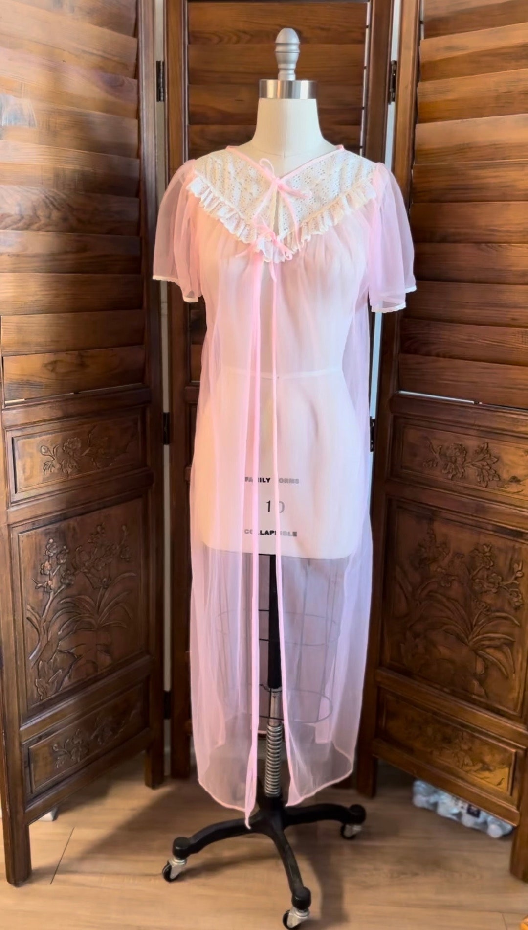 Vintage Pink Peignoir Style Sheer Robe in Nylon With Lace Accents - Etsy