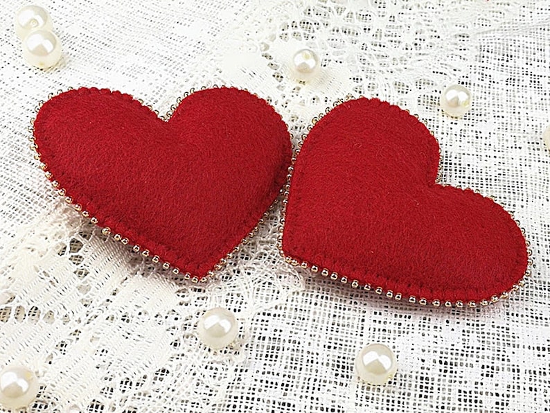 Red Heart Ornament Felt Heart Decoration Christmas Felt Decor | Etsy