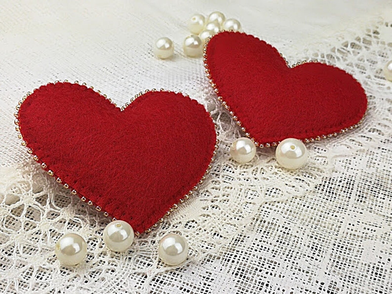 Red Heart Ornament Felt Heart Decoration Christmas Felt Decor | Etsy