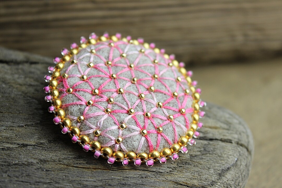 Pink Brooch Felt Embroidered Brooch - Etsy
