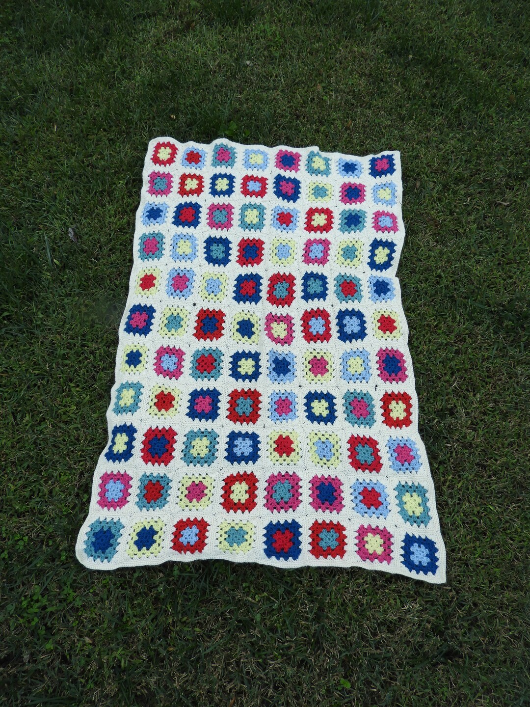 Vtg Granny Square Crocheted Baby Blanket|1950's Wool White Granny ...