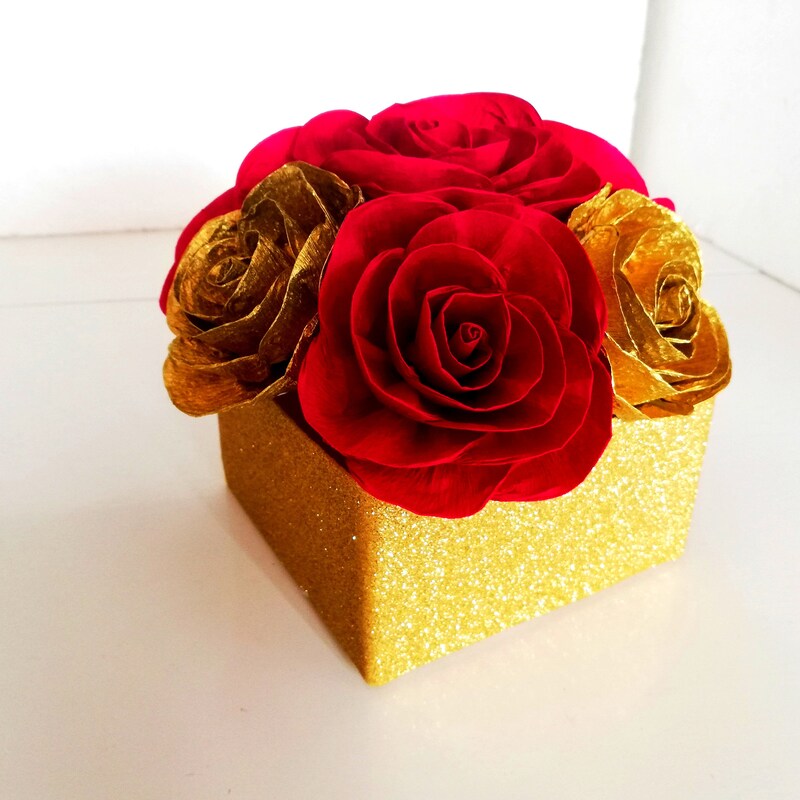 Gold Centerpiece - Etsy