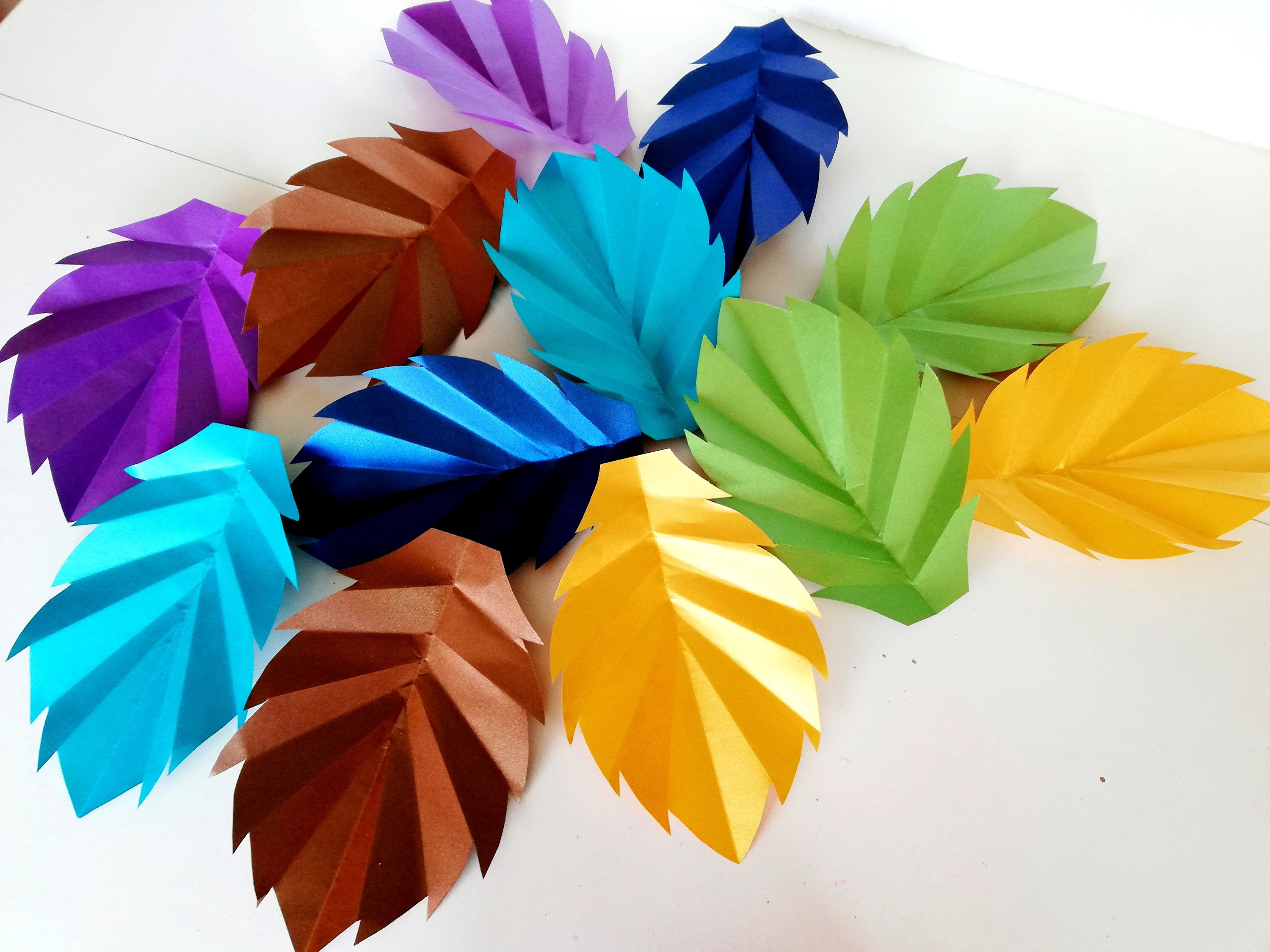 Paper Leaves Green Leaves Large Leaves Paper Flowers Wall - Etsy