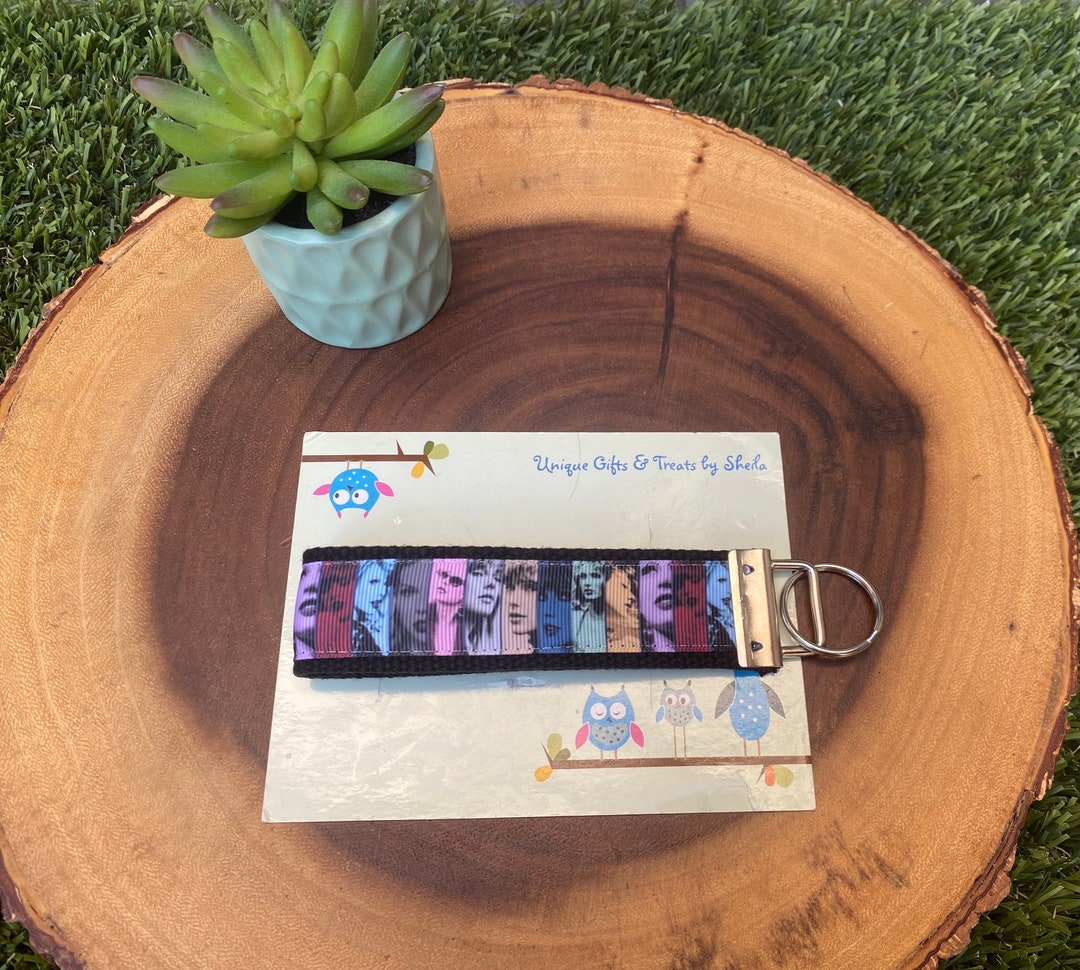 Pop Star; Musician Key Fob; Keychain; Wristlet - Etsy