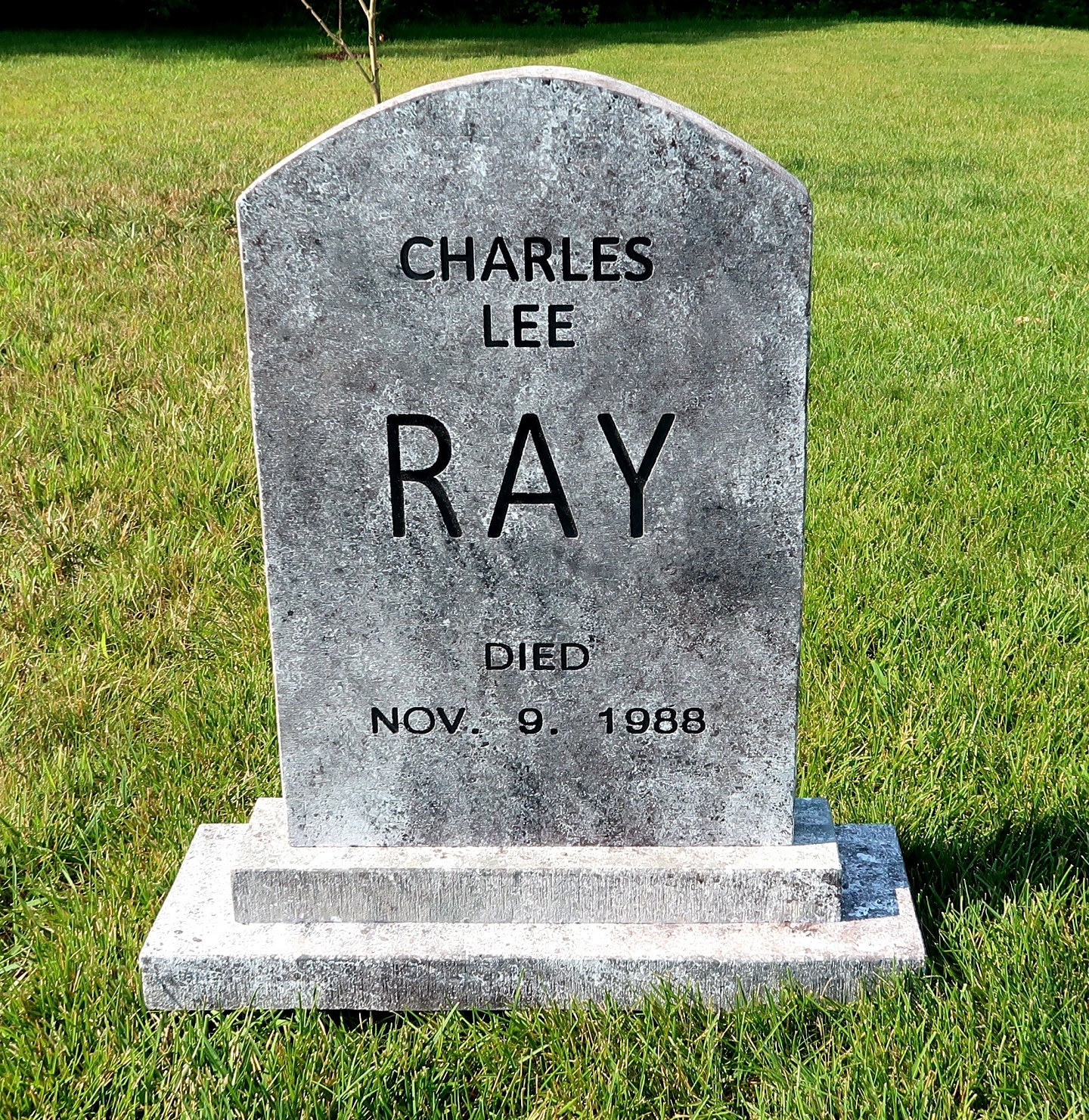 Charles Lee Ray CHUCKY Childs Play Halloween Tombstone Prop - Etsy UK
