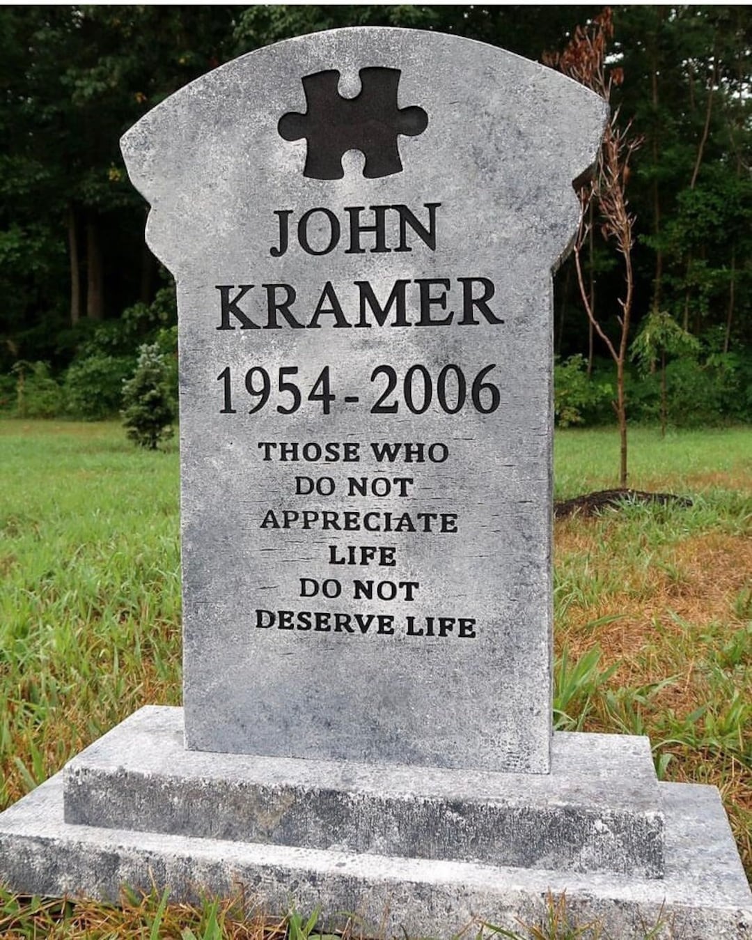 John Kramer Jigsaw SAW Movie Halloween Tombstone - Etsy