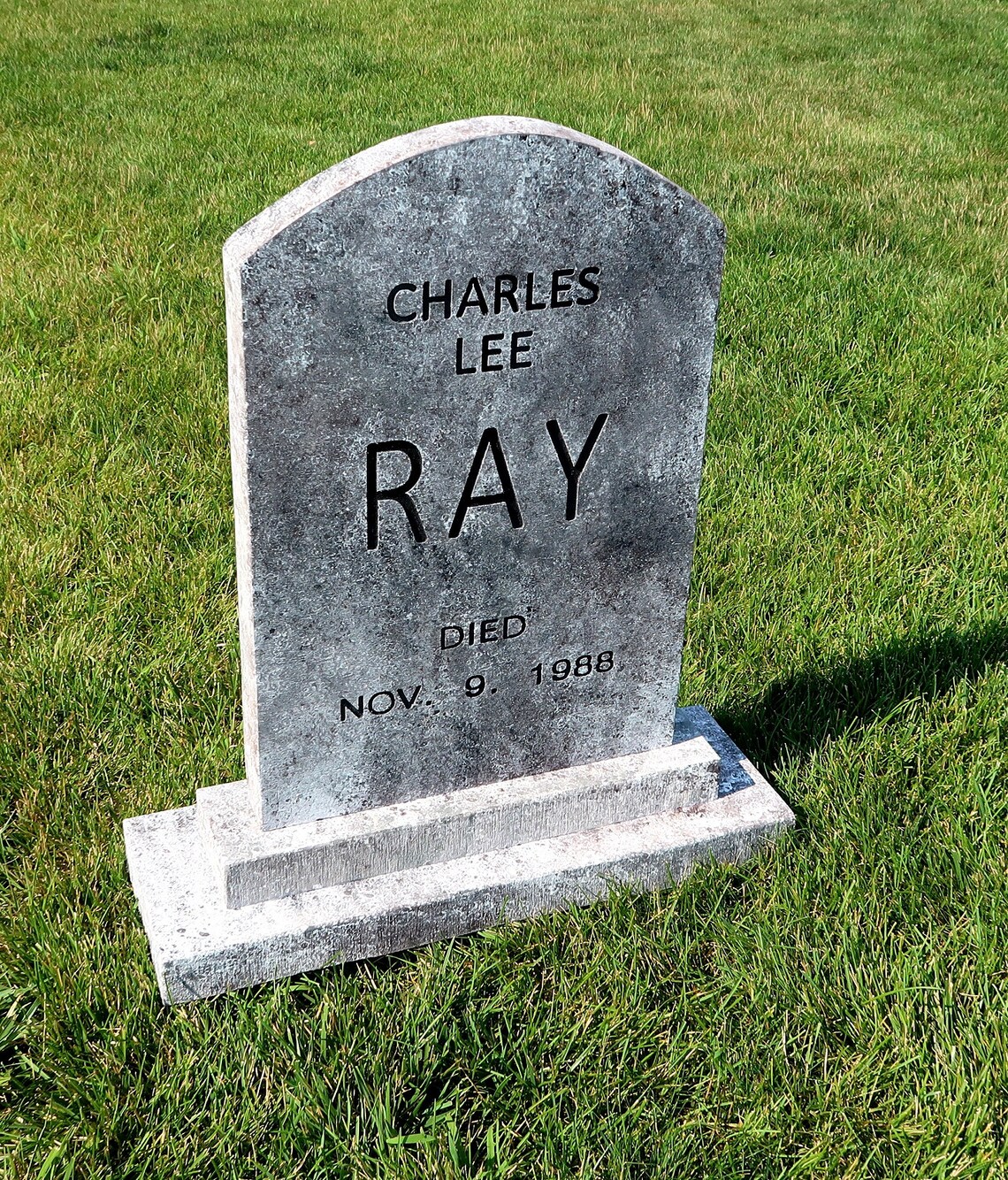 Charles Lee Ray CHUCKY Childs Play Halloween Tombstone Prop - Etsy
