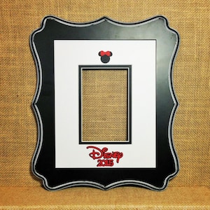 Disney Autograph Mat Book Idea / Matte is 8"x10" and Fits a 4"x6" Photo ...