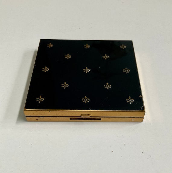 vintage black powder - Gem