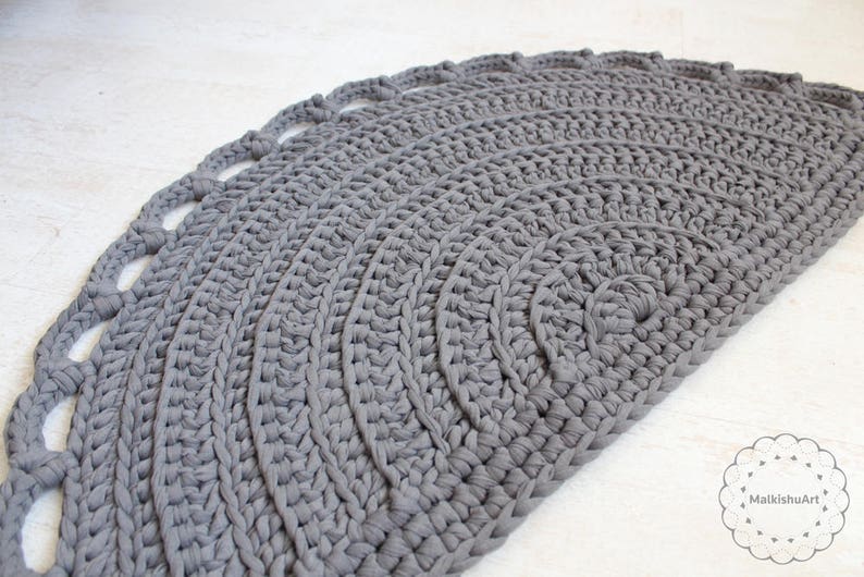 English rug pattern Crochet half moon pdf pattern crochet | Etsy