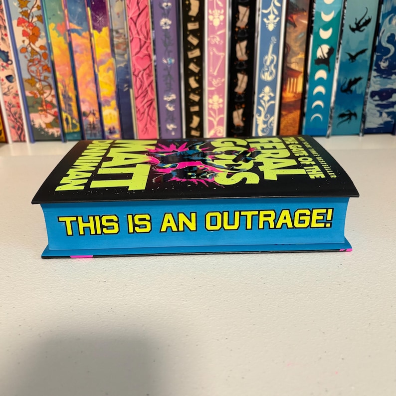 Dungeon Crawler Carl Series Books 1-7 Custom Stencilled Edges Hand ...