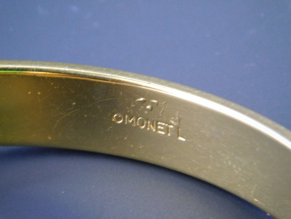 Monet Designer Classic Gold Tone bangle Bracelet Vint… - Gem