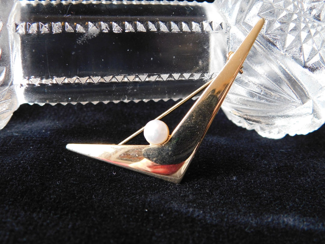 Gold Tone Check Mark Pin Brooch With White Faux Pearl Accent Polished 2 ...