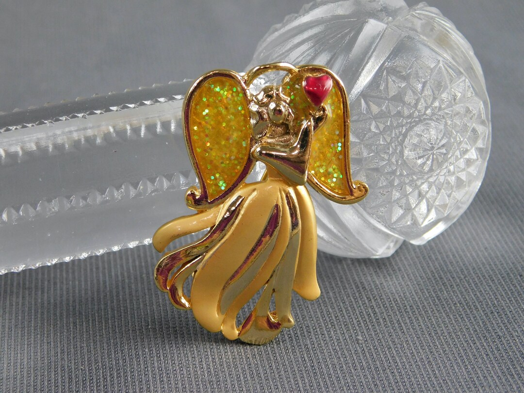 AAI Brand Angel Pin Gold Tone With Red Heart 1-3/4" Tall by 1-1/16 ...