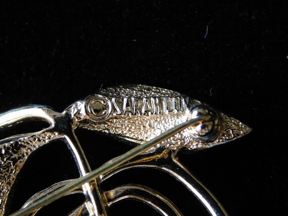 Signed Sarah Coventry Apple Head Flower Pin Brooch Go… - Gem