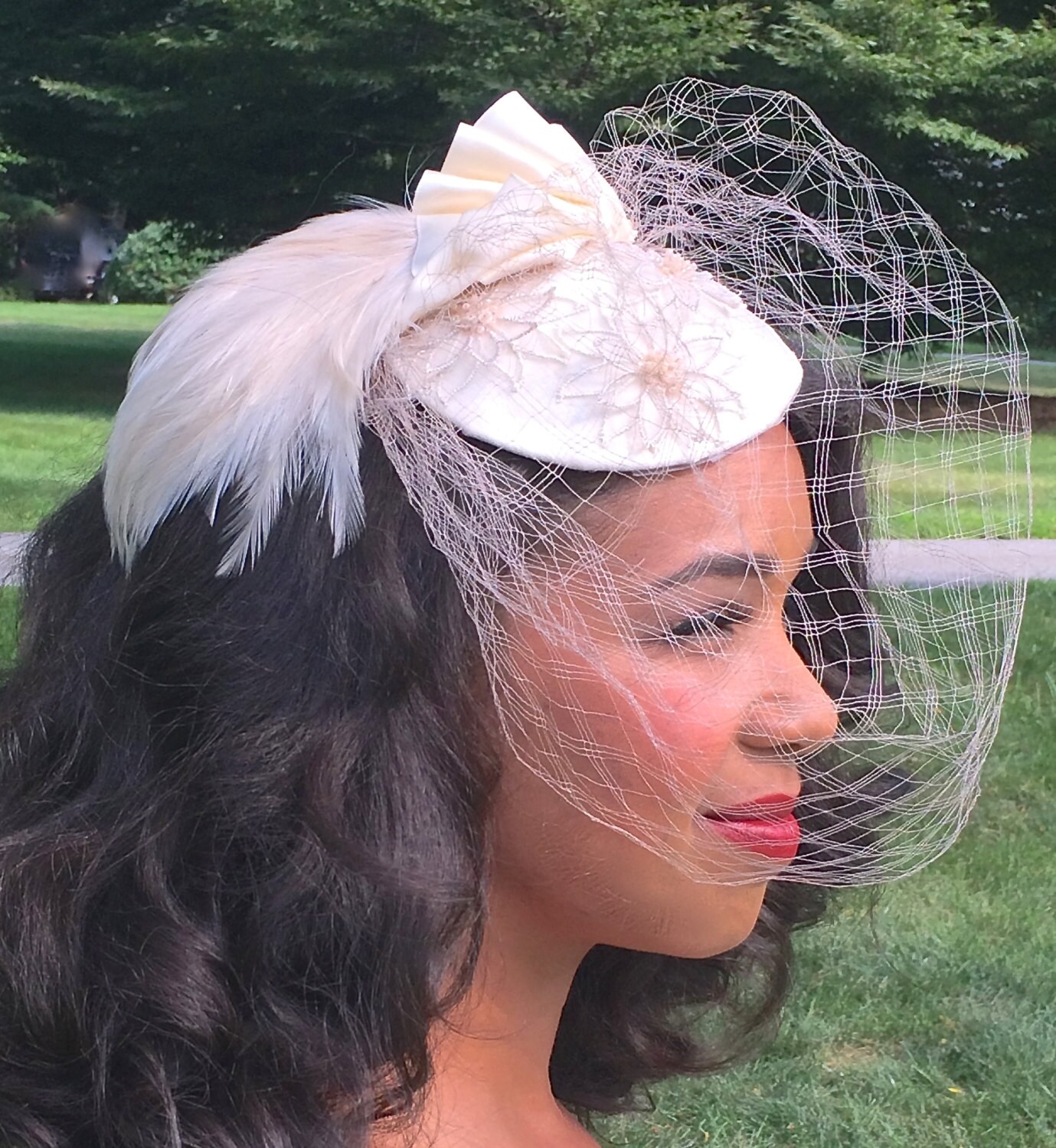 Perfect Wedding Fascinator, Ivory Bridal Headpiece With Unique Veiling ...