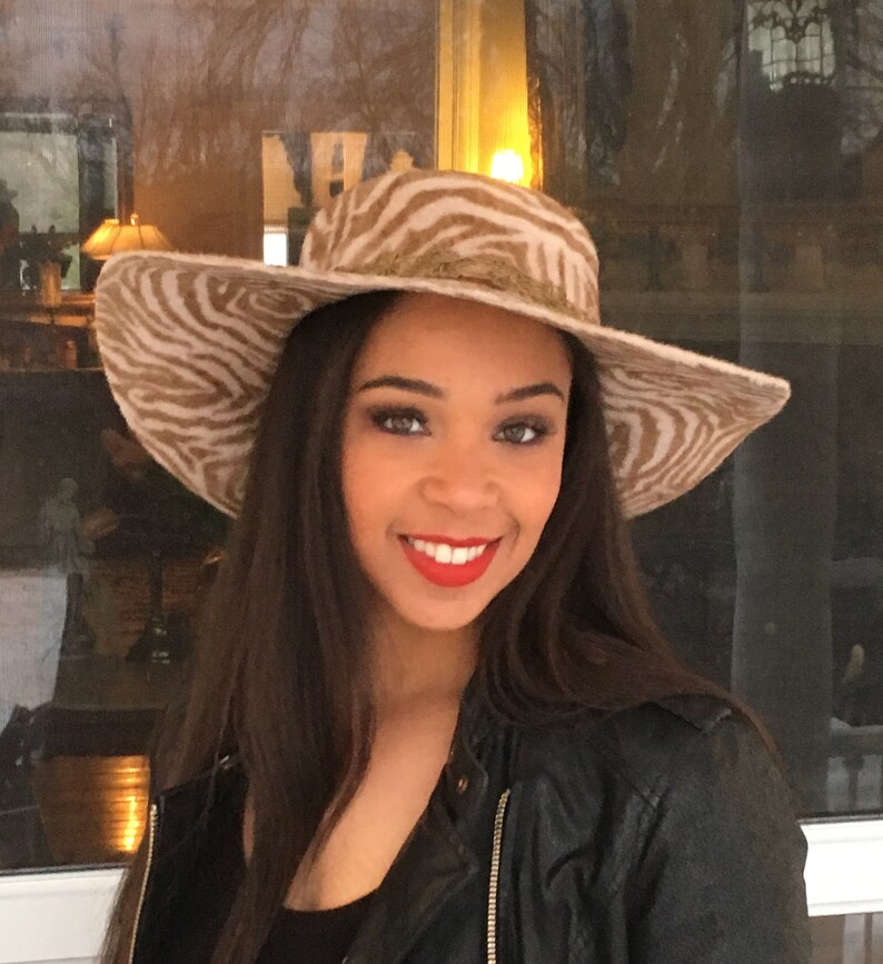 Brown and White Animal Print Velour Felt Hat-wakanda- Vintage Metallic ...