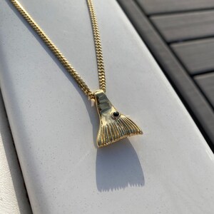 14k Gold Redfish Tail Necklace, Redfish Tail Pendant With Chain ...