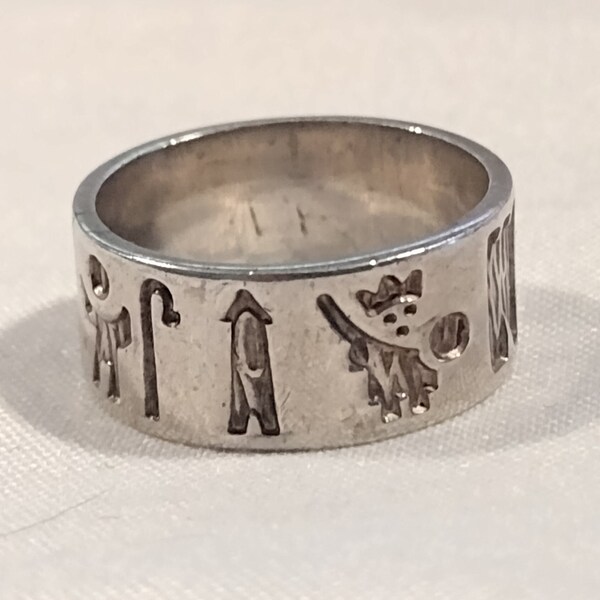 Storyteller Ring - Etsy