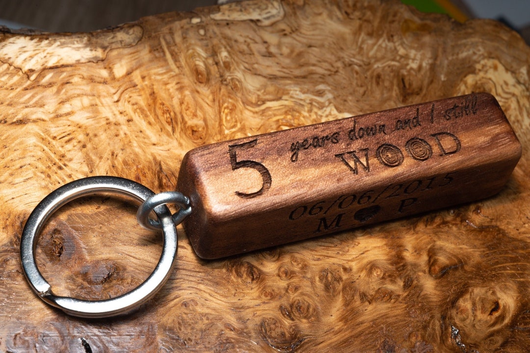 5th Anniversary Gift Wood Anniversary Key Ring Keychain Wooden ...
