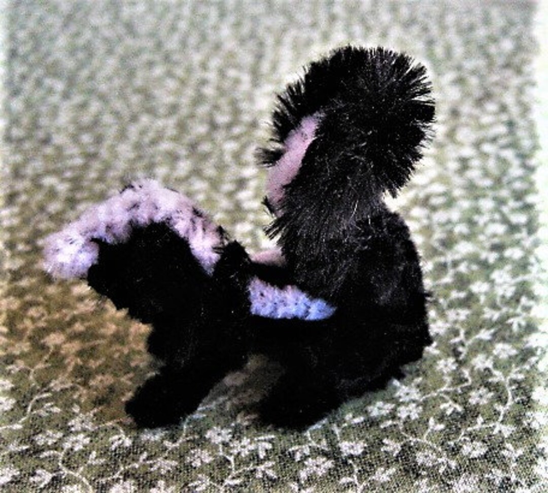 Violet the Skunk. - Etsy