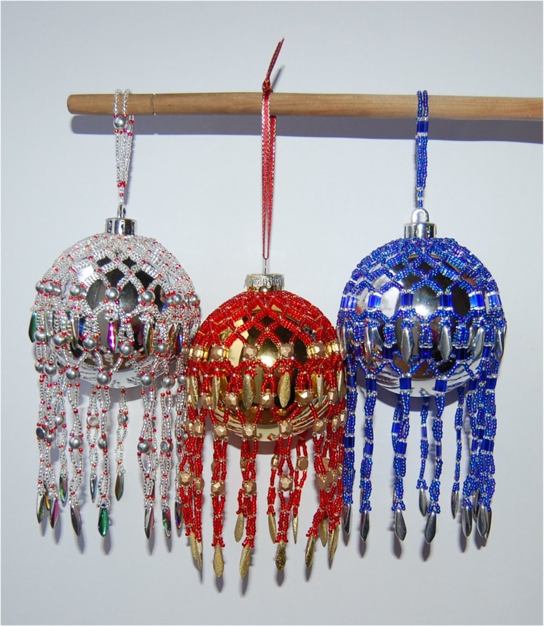 TUTORIAL 'CHRISTMAS DAGGER' Bauble Cover, Features Your Choice of 2 ...