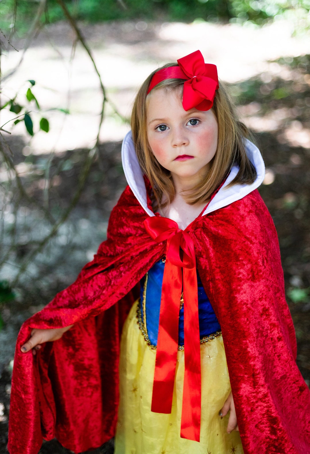 Snow White Red Princess Cloak | Red Cape With White Collar and Ribbon ...