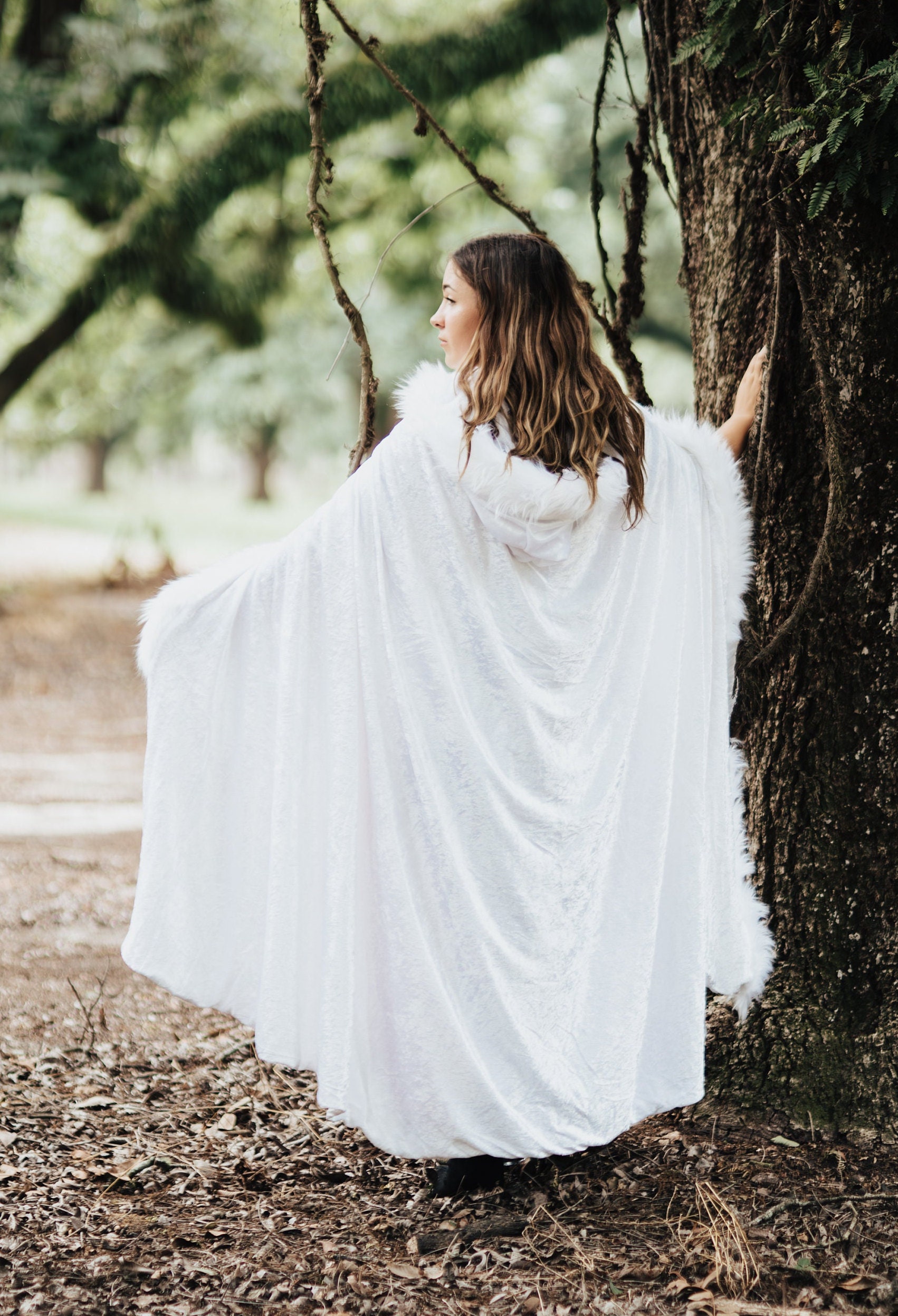White Hooded Cloak, Faux Fur Trim, Medieval Cosplay Costume - Etsy