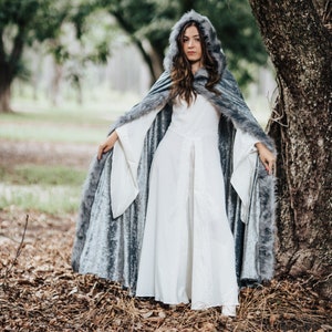 Silver Cloak With Large Hood, Gray Faux Fur Trim, and Metal Clasp ...