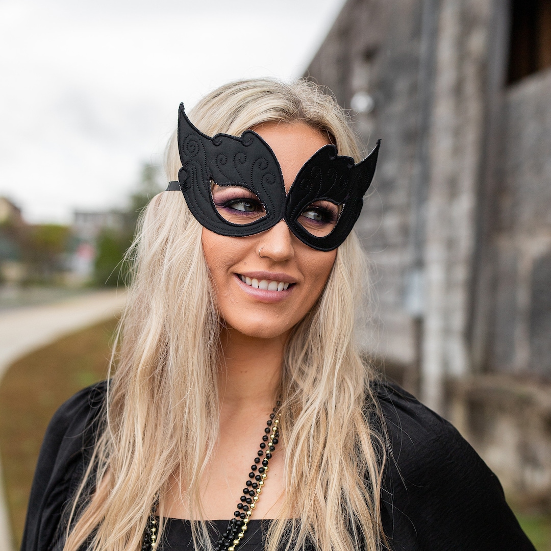 Masquerade Mask | Costume Mask | Available in 14 Colors - Etsy