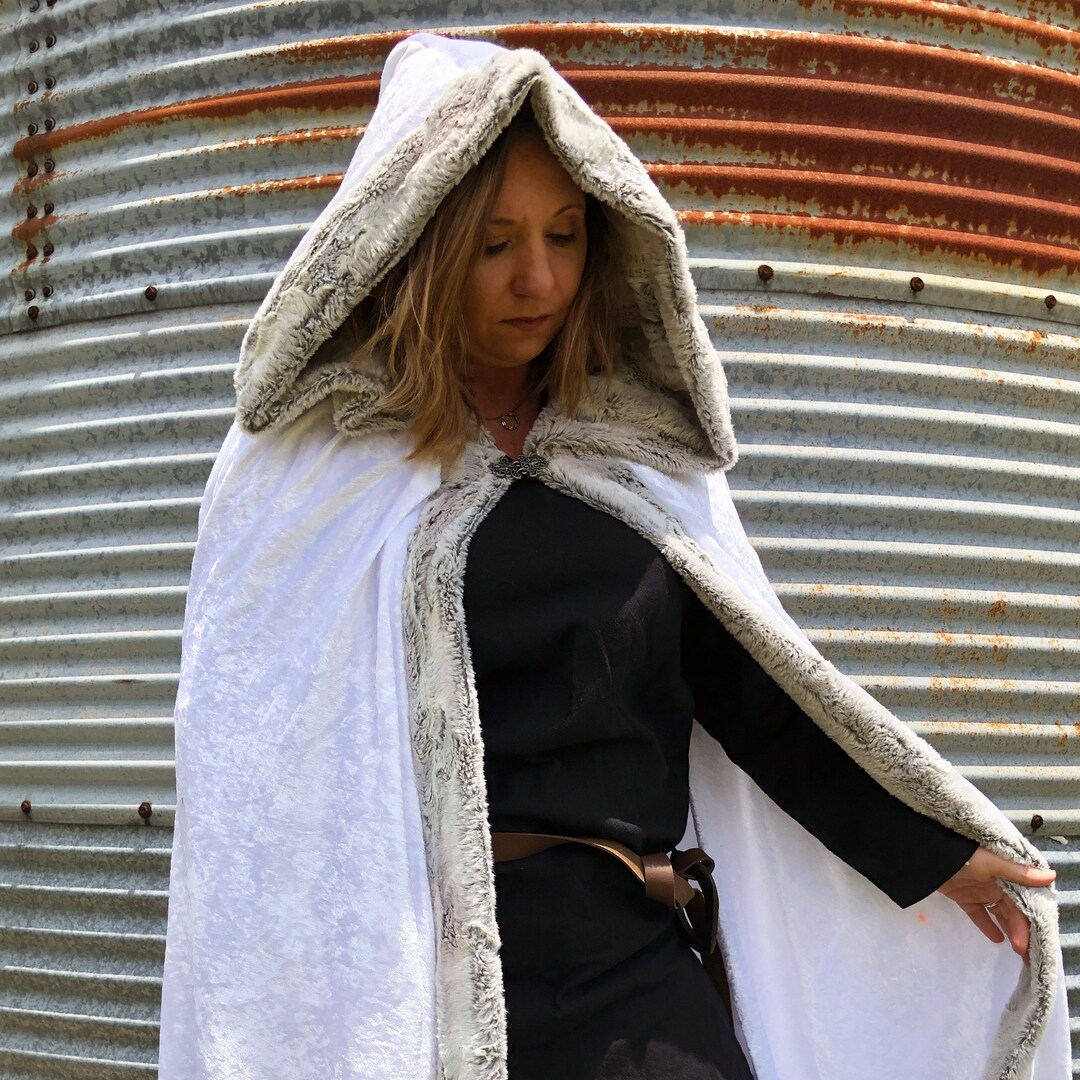 Faux Fox Fur Trimmed Hooded Cloak White Cloak With Silver/gray Fox Fur ...