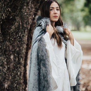 Silver Cloak With Large Hood, Gray Faux Fur Trim, and Metal Clasp ...