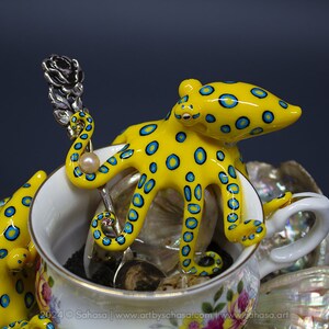 THORNTON HALL No.38 Octopus Tea Cup Signature Series Three Hand ...