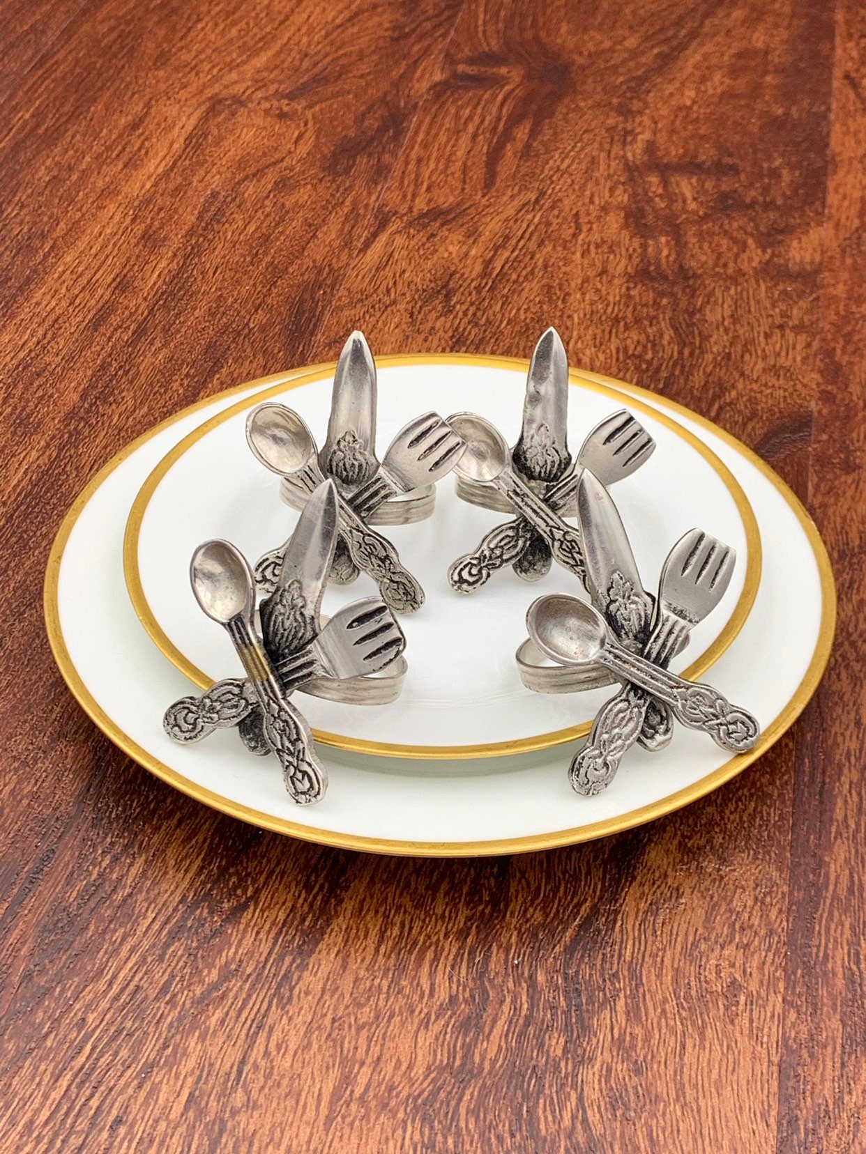 Vintage Napkin Rings 4 piece set cottage chic Flatware Figural Napkin ...