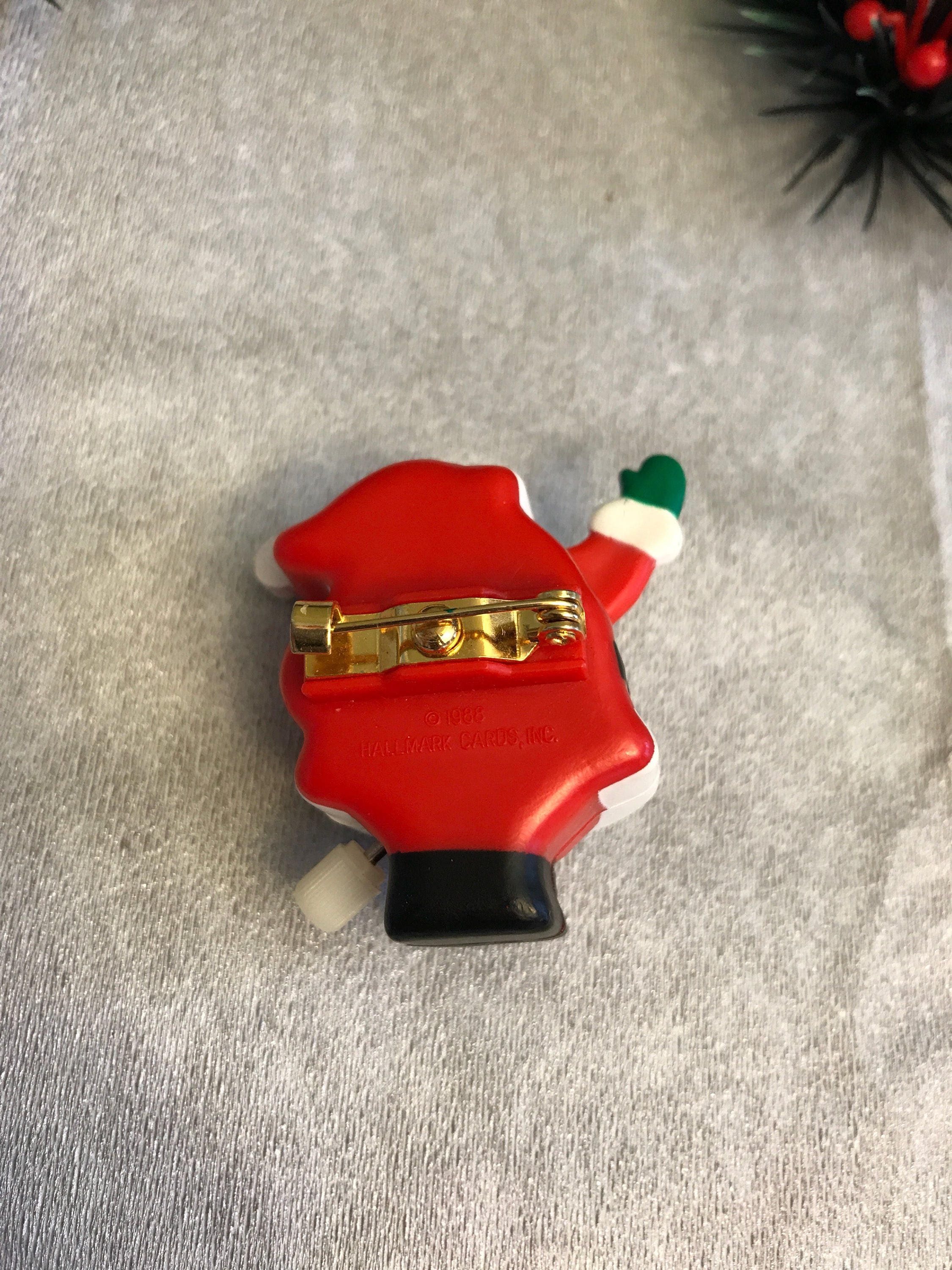 Vintage Waving Santa pin, red wind up Santa Brooch, mini Santa lapel ...