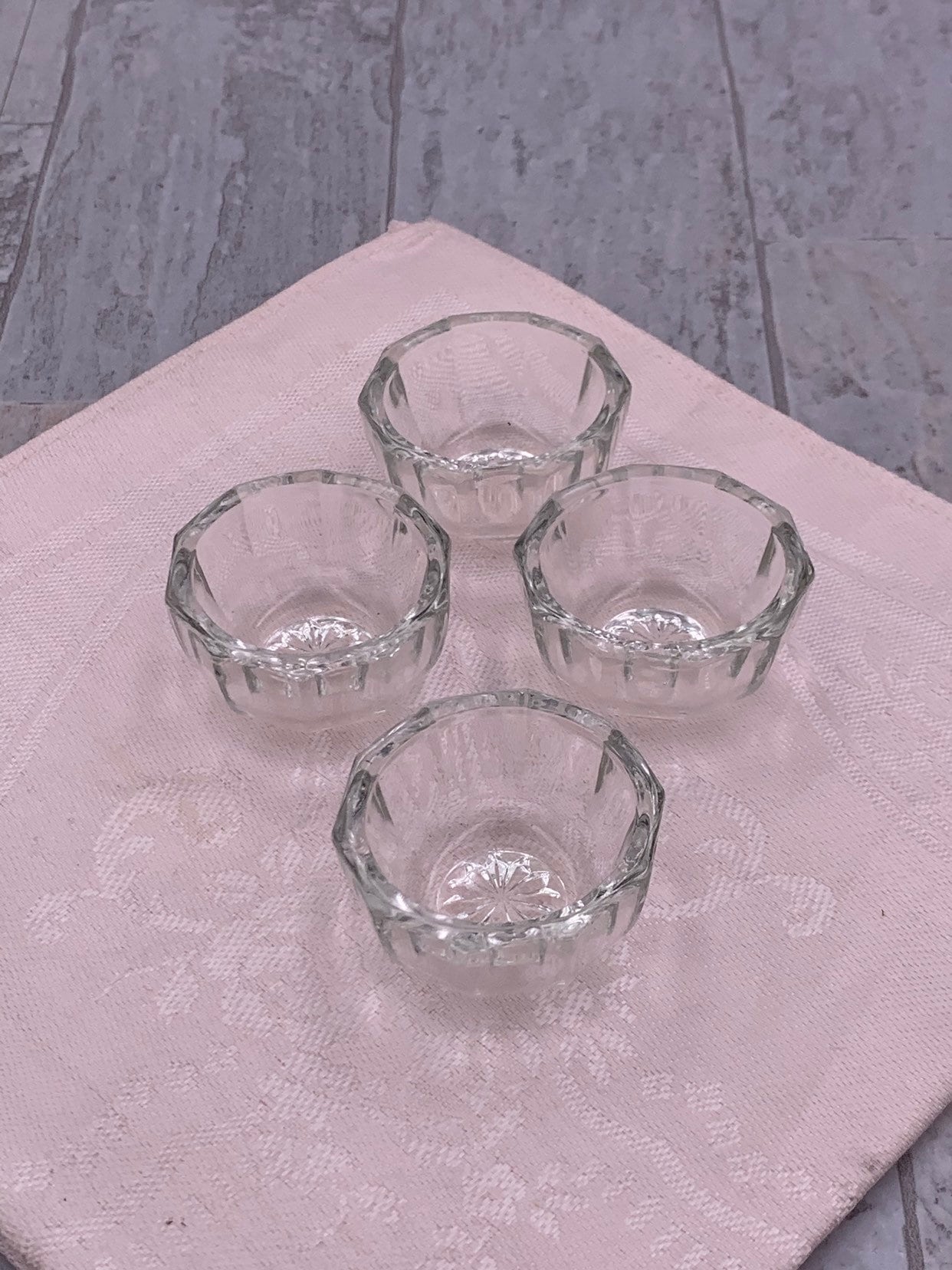 Vintage glass Salt cellars, set of 4 Open salt cellars, pressed glass ...
